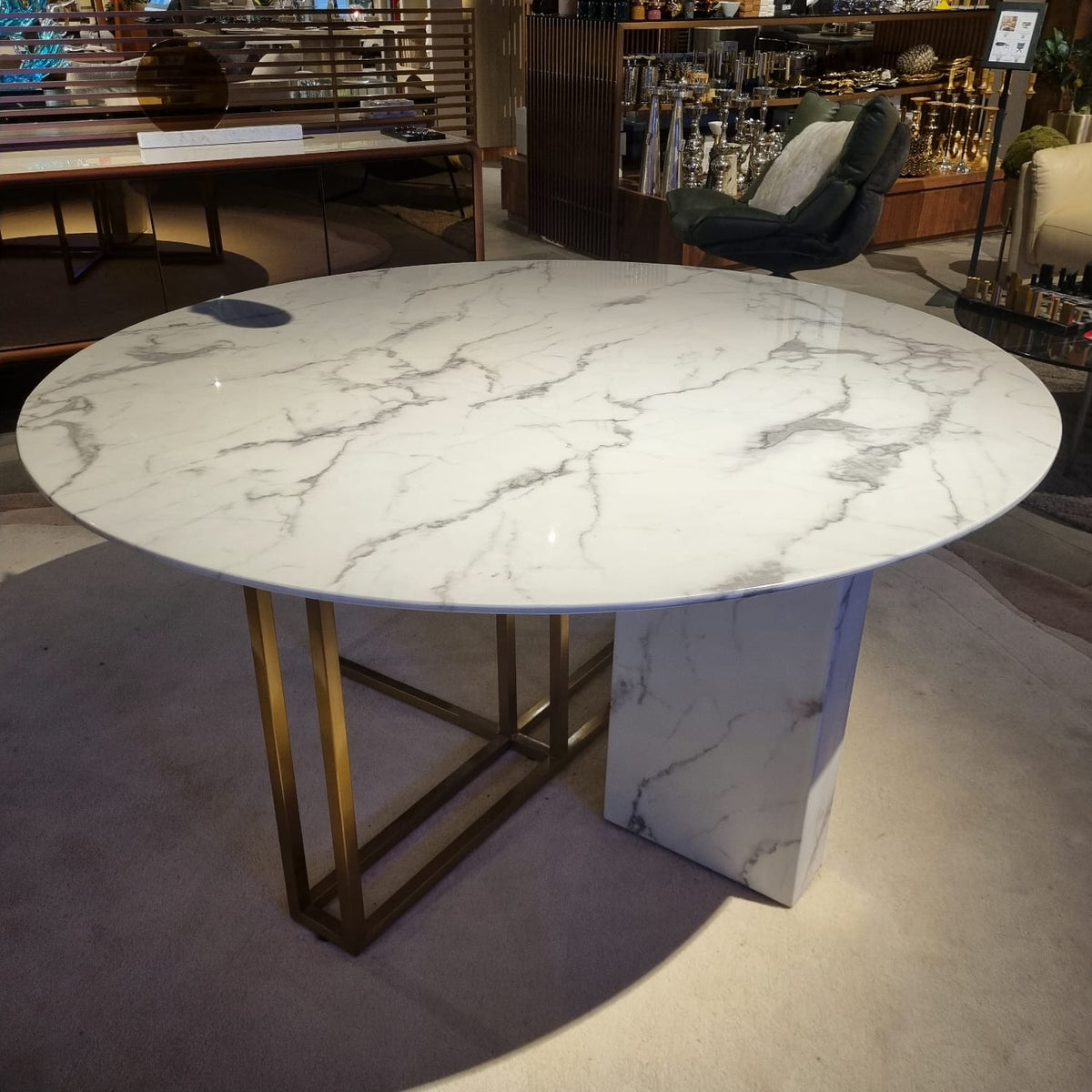 Buy Display Item - Niort Round Dining Table Tg-395-YAS | ebarza