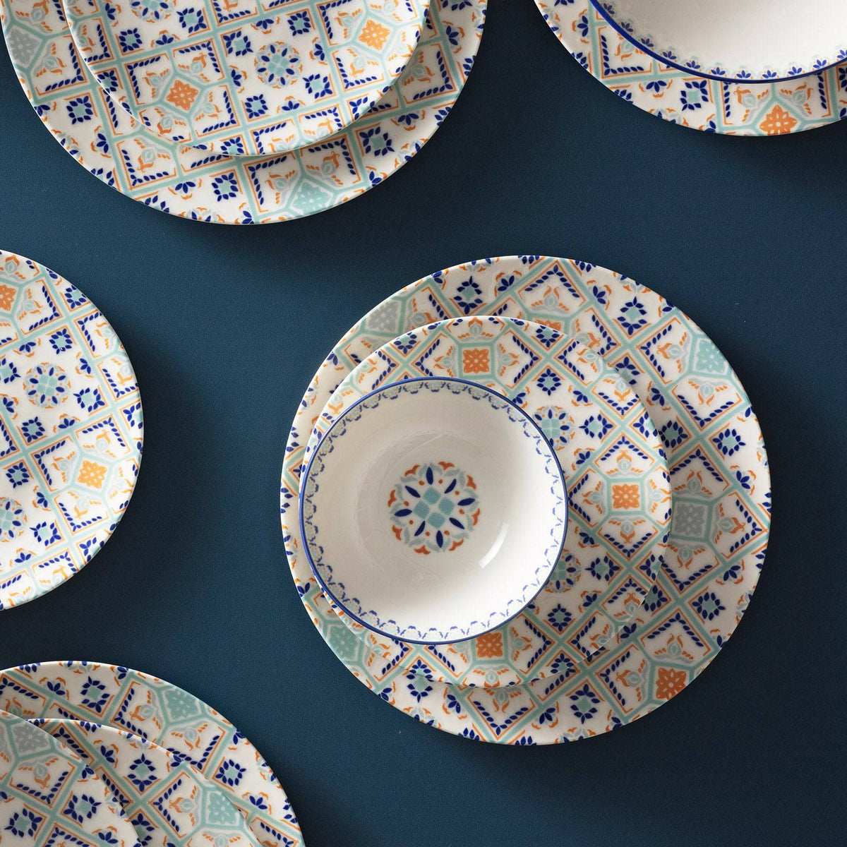 Shop Dinnerware Sets | ebarza Modern Furniture in Abu Dhabi & Dubai