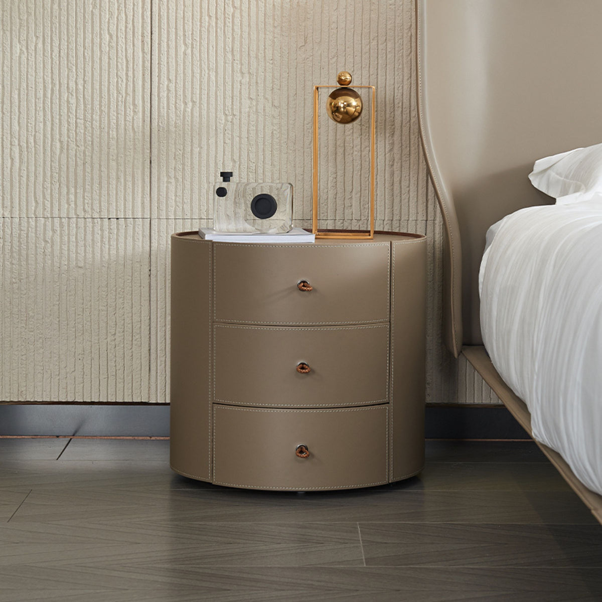 Verona Beige Walnut Veneer Saddle Leather Side Table/Cabinet MLL-T38 ...